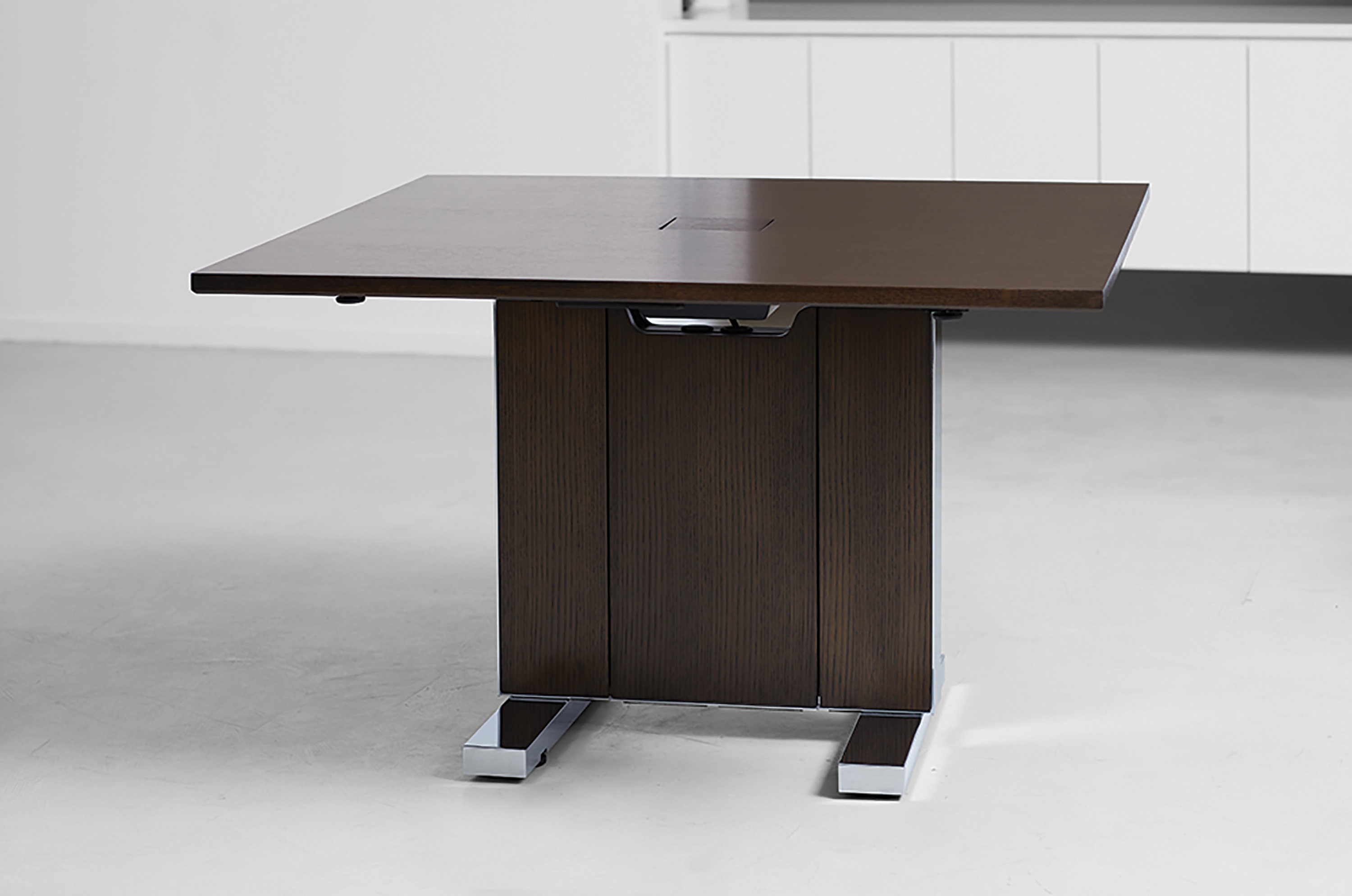 Approach | Reconfigurable Table | M03 Carbon Oak | Power Matrix ...