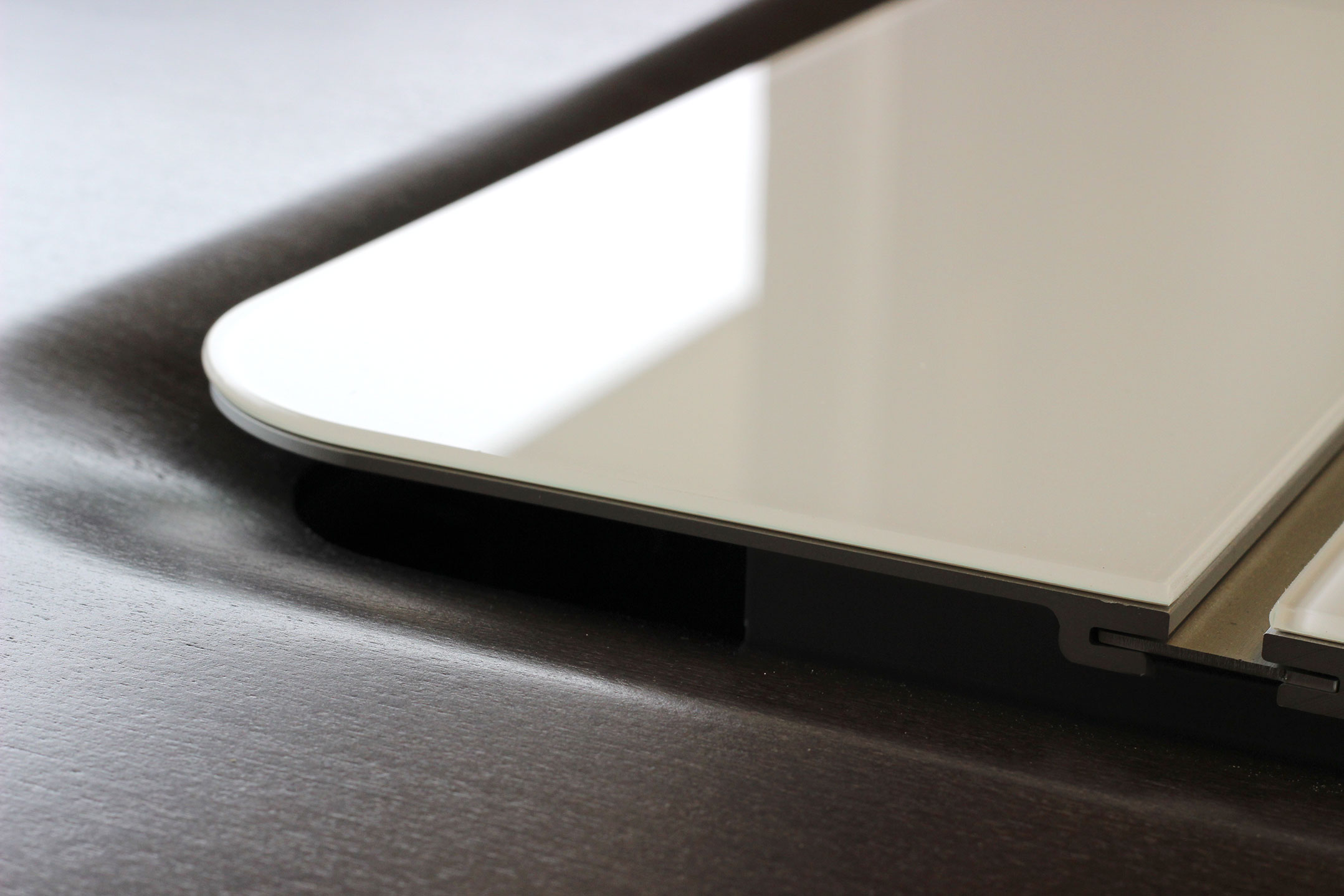 Flow XT | Power Island | Glass Door | Nucraft Assets